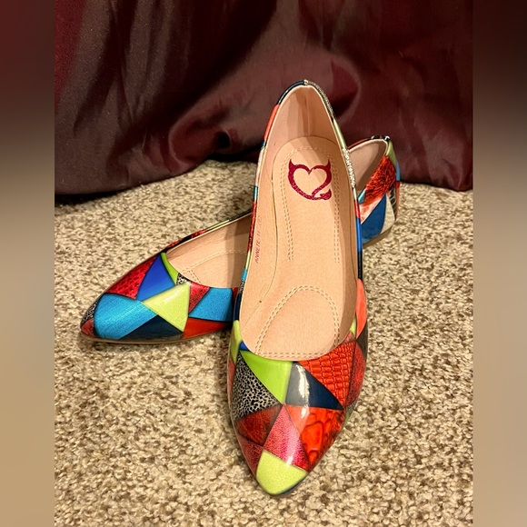 Darling Diva | Shoes | Darling Diva Red Blue Geometric Annette Flat ...